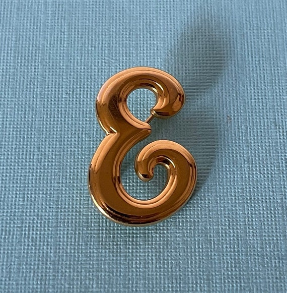 Vintage letter E brooch, gold letter E pin, letter E … - Gem
