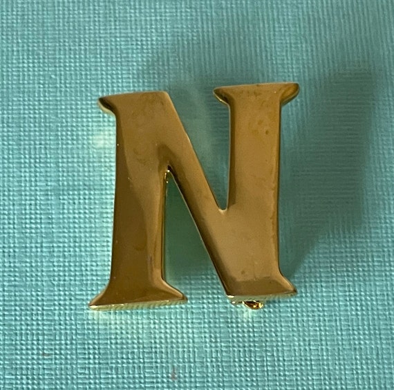 Letter n initial vintage - Gem