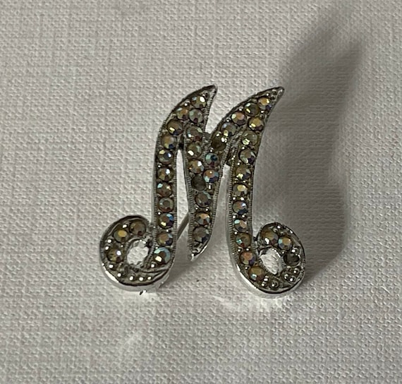 Vintage letter M brooch, rhinestone letter M pin, let… - Gem