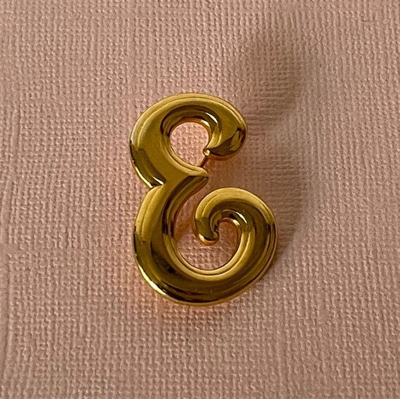 Vintage letter E brooch, gold letter E pin, letter E … - Gem