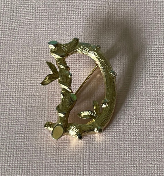 VIntage letter D brooch, signed Sarah, Sarah Coventry… - Gem