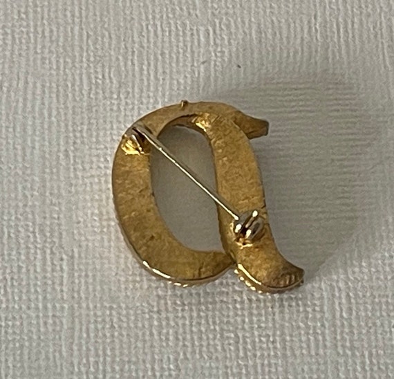 Vintage letter D brooch, letter D pin, white letter d… - Gem