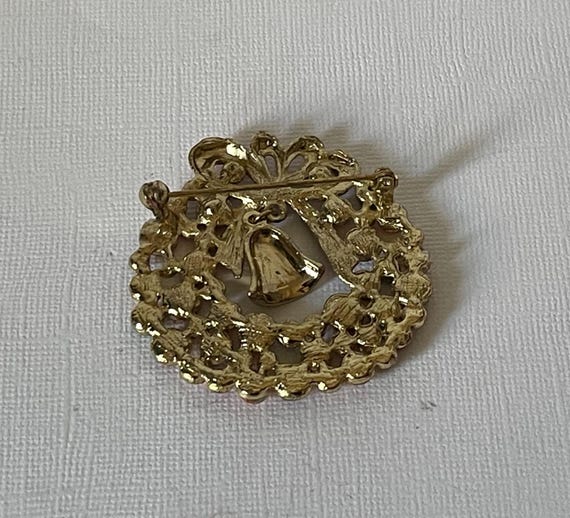 Vintage wreath brooch, large wreath pin, rhinestone w… - Gem