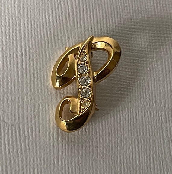 Vintage letter P brooch, Signed Avon letter P pin, go… - Gem