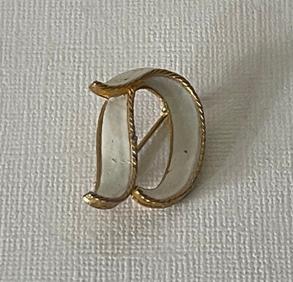 Vintage letter D brooch, letter D pin, white letter d… - Gem