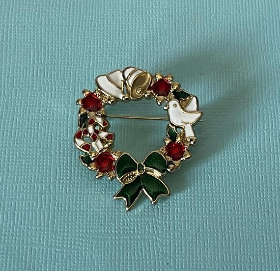 Vintage wreath brooch, dove wreath pin, Christmas wre… - Gem