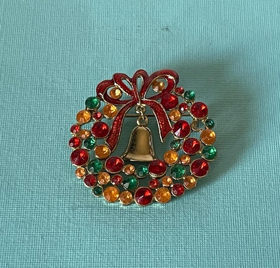 Vintage wreath brooch, large wreath pin, rhinestone w… - Gem