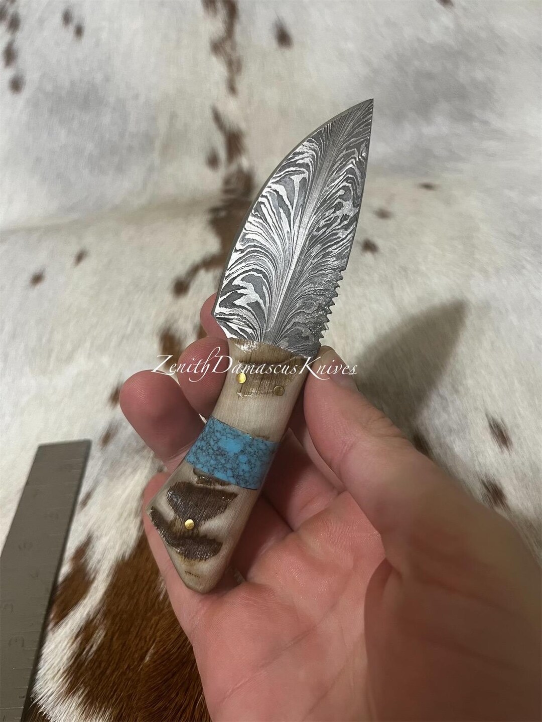 Personalized 5.5’ Custom Feather Damascus Skinner Knife Turquoise & Ram Horn Handle + Leather ...