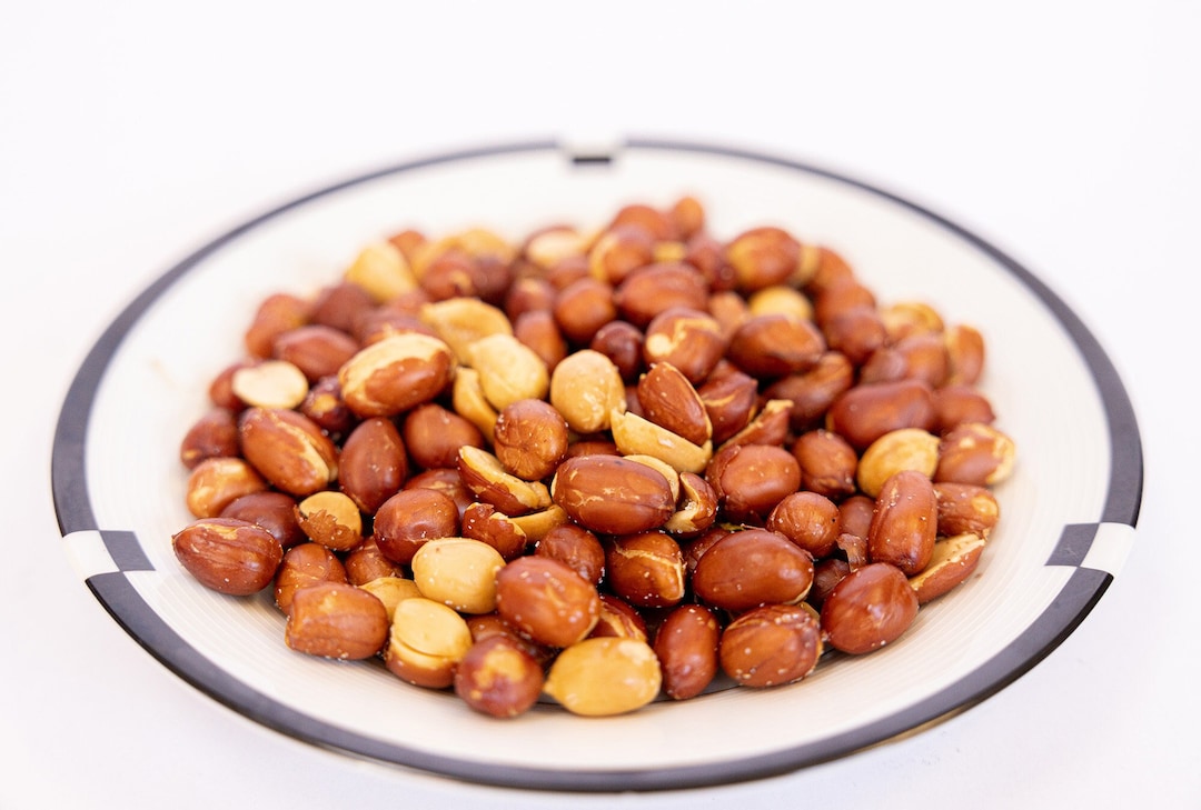 Filipino Roasted Garlic Peanuts | Adobong Mani | Authentic Filipino ...