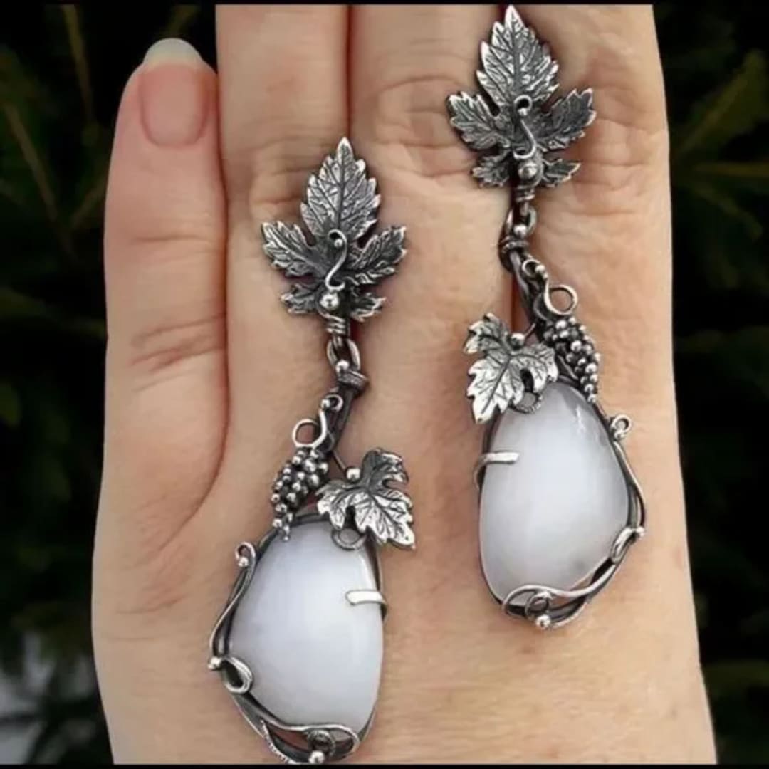 Vintage Style Water Droplets White Stone Earrings Long Dangle Earrings ...