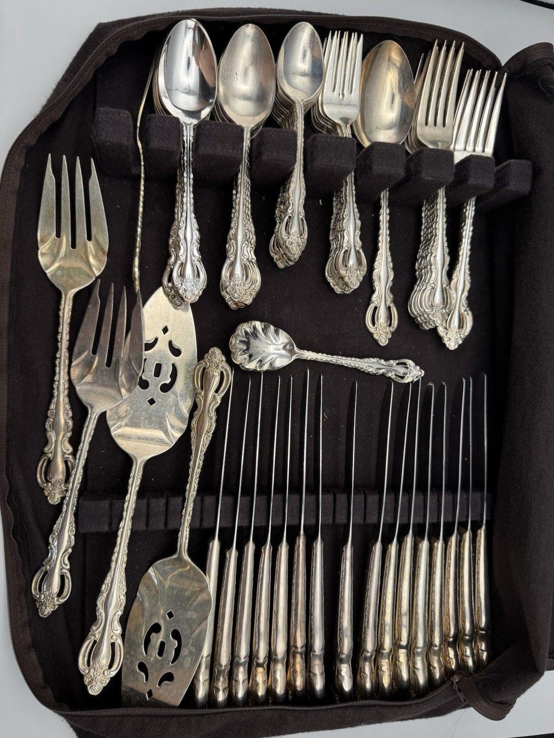 74 Pcs Countess International Silver 1969 Silverplate Flatware Set ...
