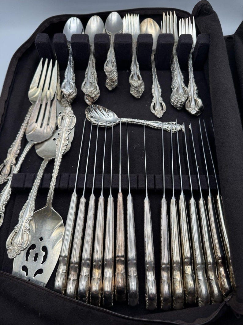 74 Pcs Countess International Silver 1969 Silverplate Flatware Set ...