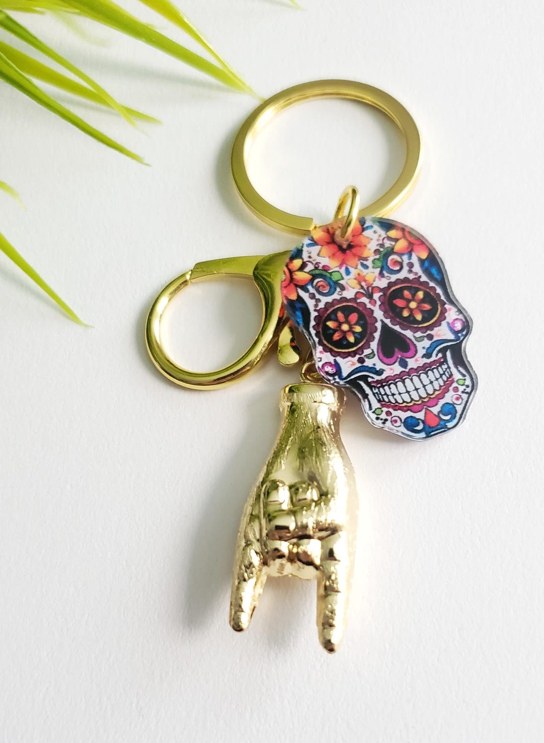 Sugar Skull & Gold Mano Cornuto Keychain – Día De Los Muertos ...