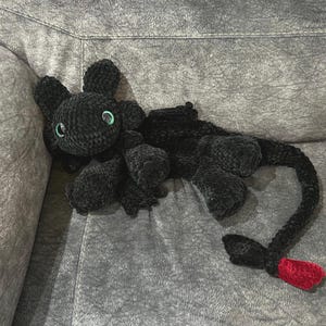 LARGE HANDMADE Night Fury or Light Fury Crochet Lovey/snuggler/ How to ...