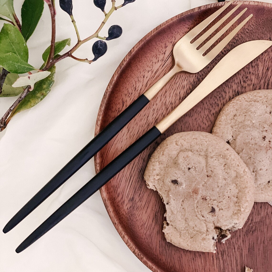 Natural Acacia Wood Plates - Etsy