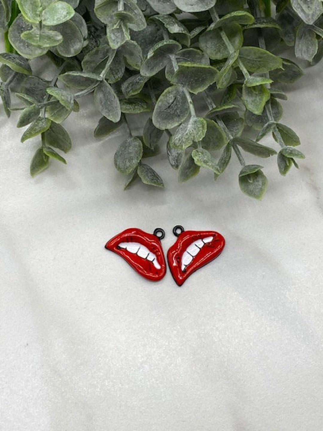 Dripping Lips Mouth Charms 2 Pc Set Flatback Lips Lips Charm With Teeth ...