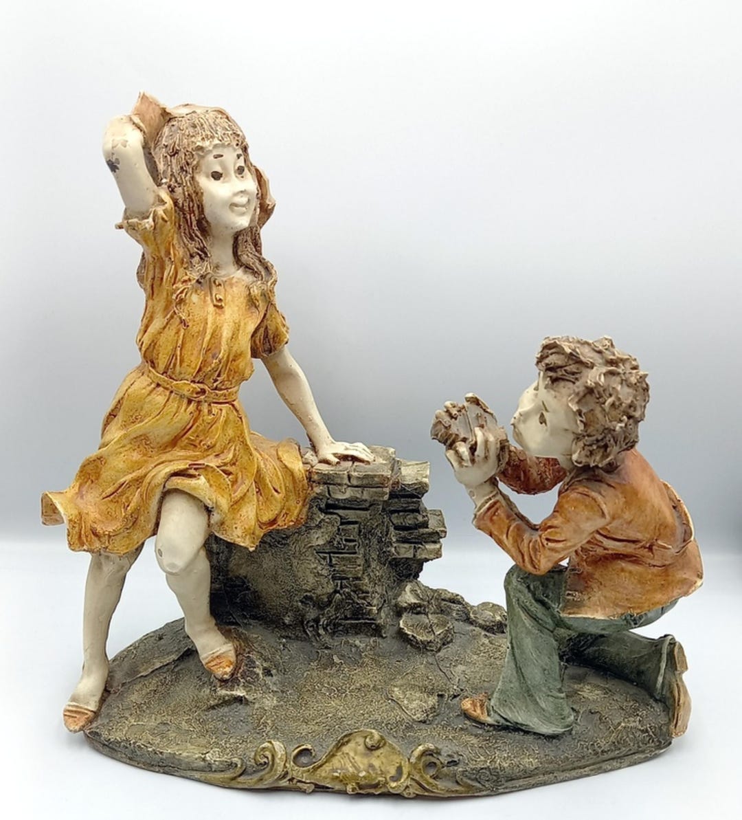 Vintage Figurine: Girl Posing for Photographer, Tabletop Statue - Etsy