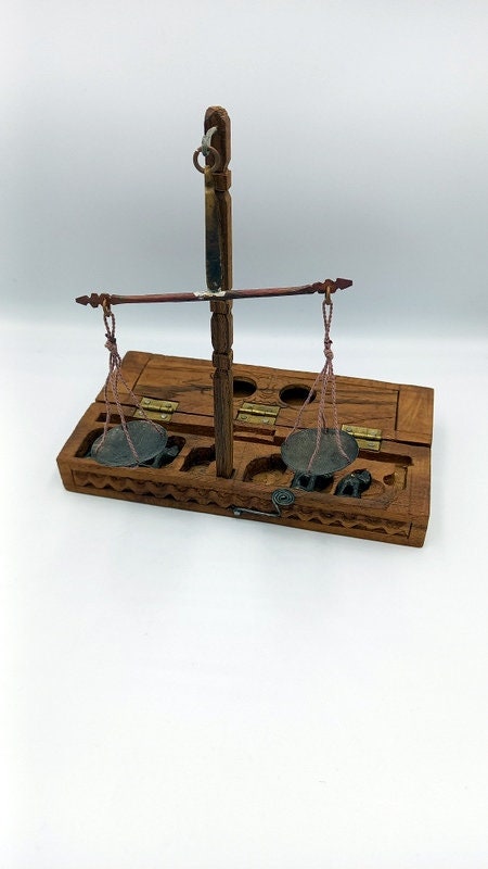 Vintage Scale in Wooden Curved Box With 7 Scale Weights - Etsy