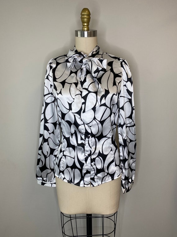 Vintage White Circle Polka Dot Pussy Bow Blouse Gem