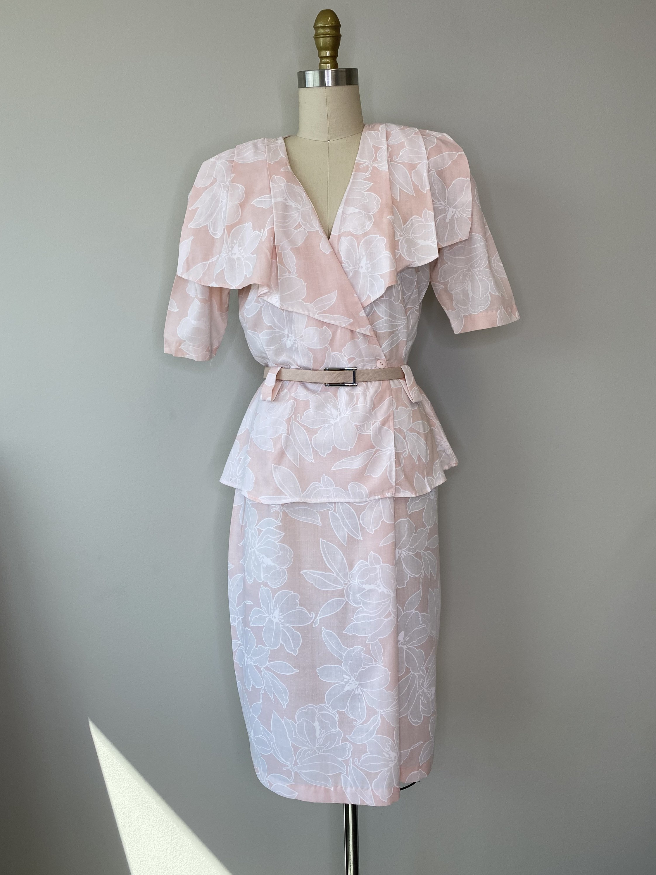 Vintage Secretary Pink Leafy - Etsy