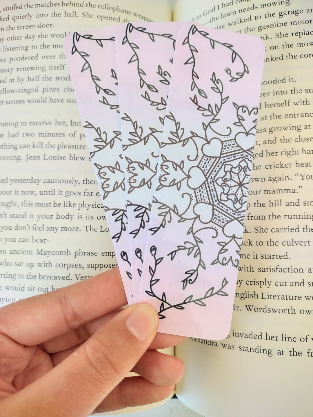 Medallion Bookmark, Heart Medallion Bookmark, Cute Page Saver, Goodie ...