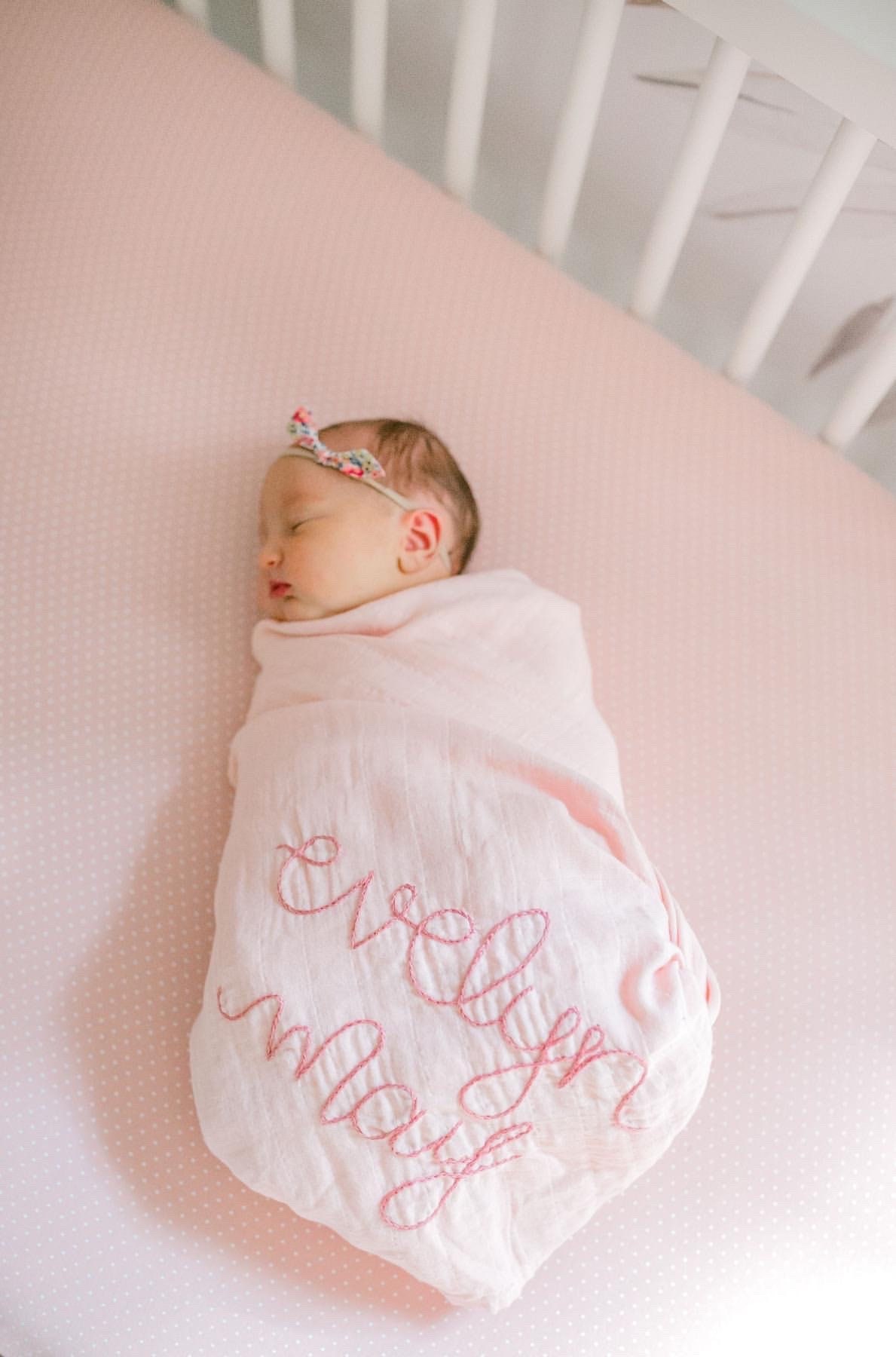 Hand Embroidered Baby Name Swaddle // Muslin Blanket - Etsy