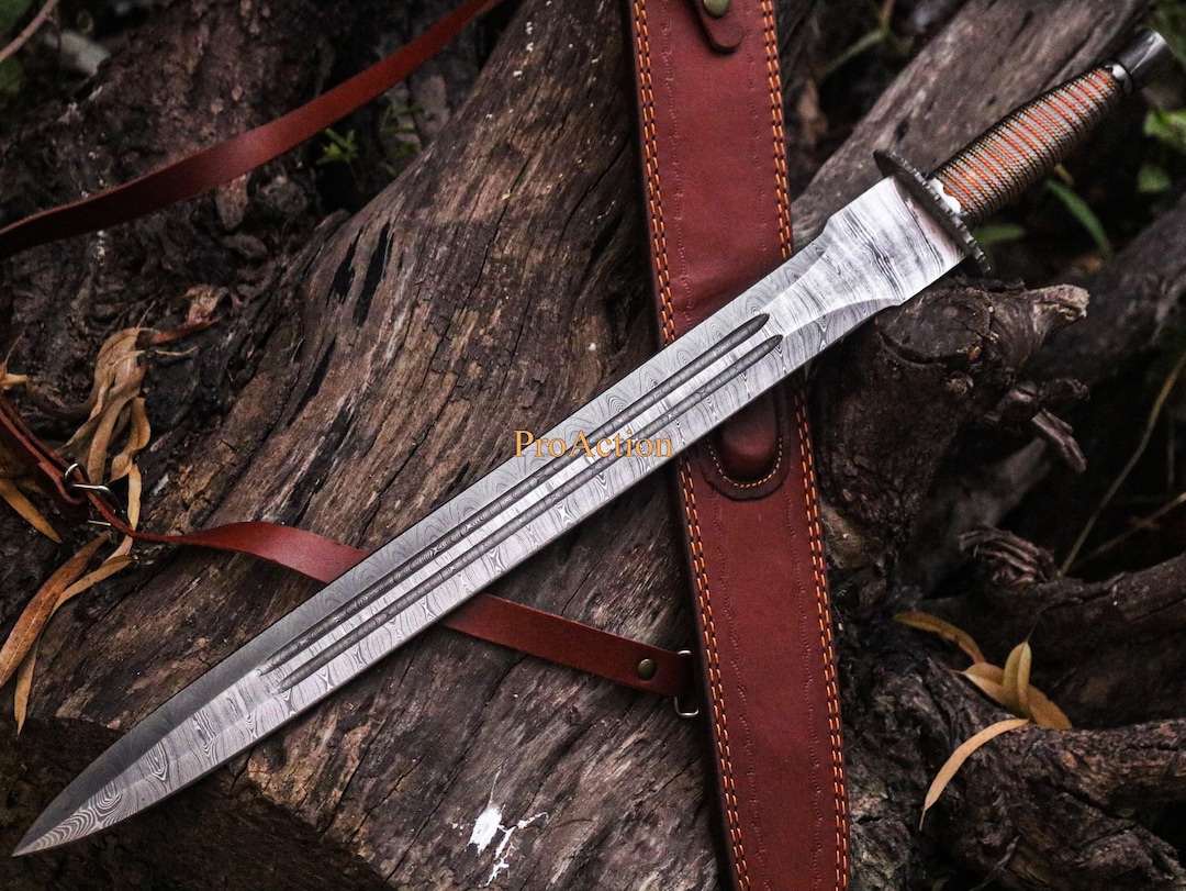 Elegant Damascus Master Sword - Roman Short Viking Sword - Gift for Him ...