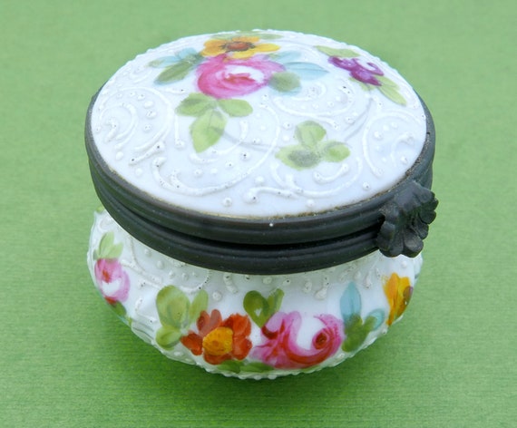 Antique 19thc Serves Porcelain Pill Box Handpainted | Etsy UK
