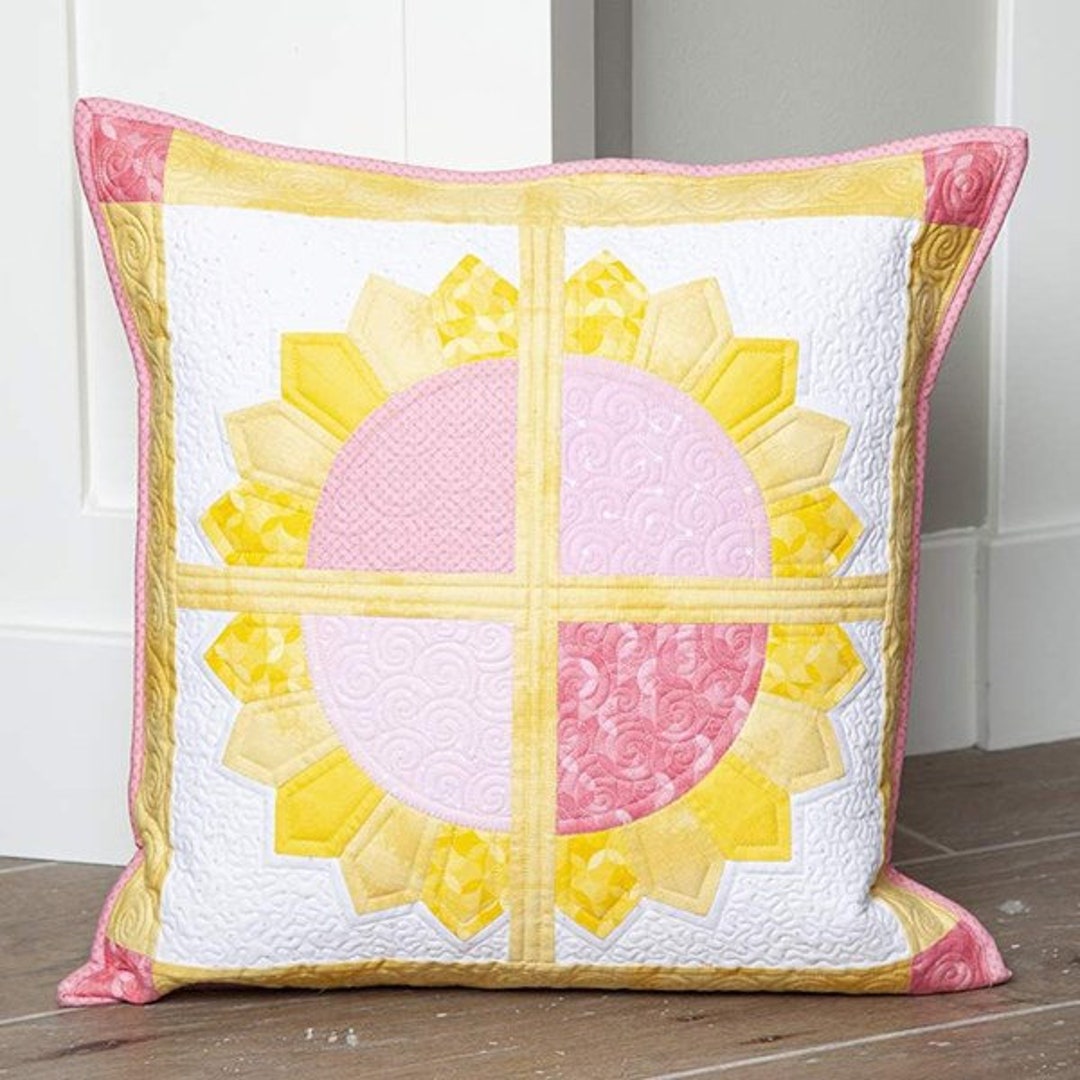 Riley Blake Pillow of the Month June Sunshine by Minki Kim of Zeriano ...