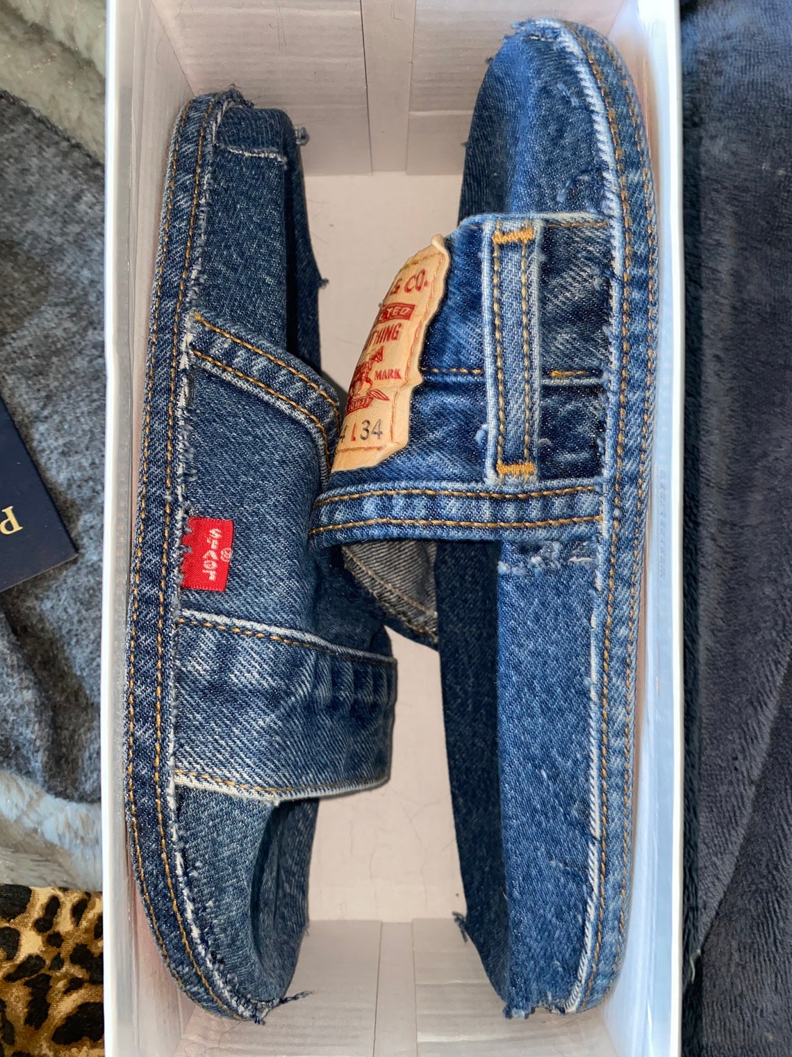 LEVI SLIDES - Etsy