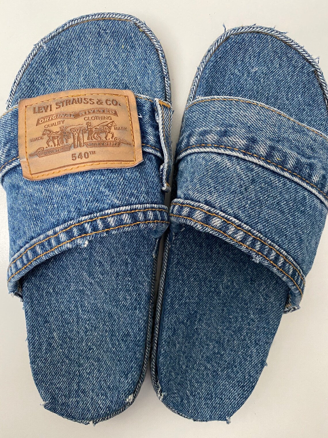 LEVI SLIDES - Etsy