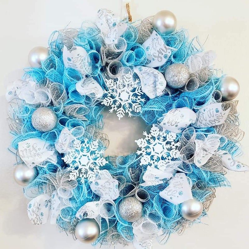 Snowflake Wreath - Etsy