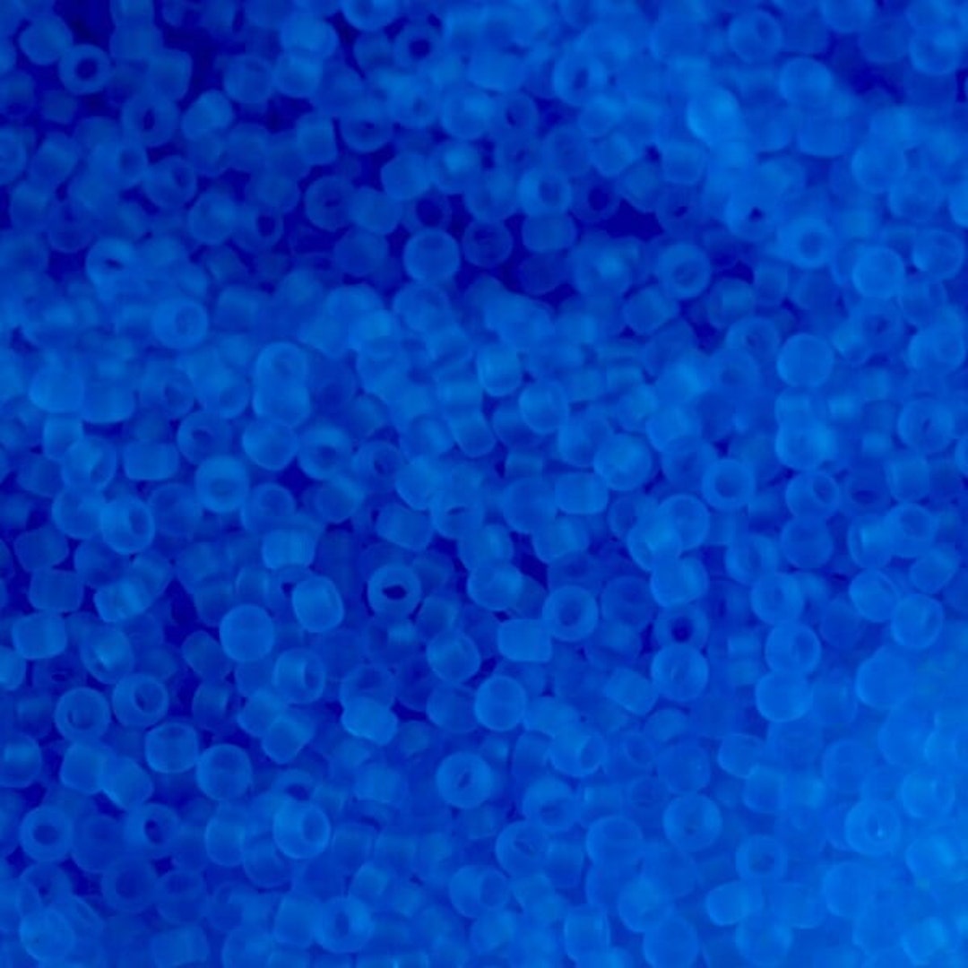 15-3BF TOHO 15/0 Round Transparent Frosted Medium Aquamarine TOHO Seed ...