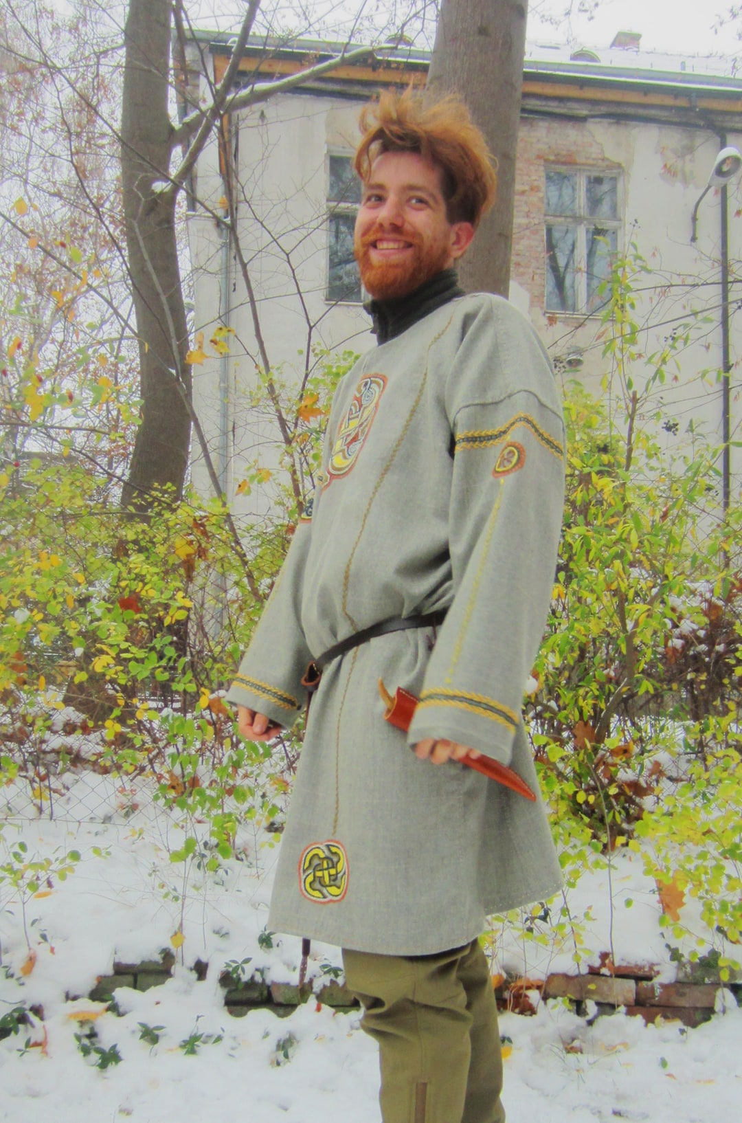 The Beautiful Woollen Tunic, 4 Horses of God Frey, Historical Pattern ...