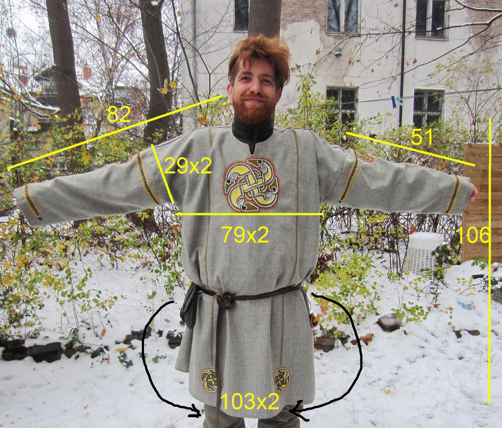 The Beautiful Woollen Tunic, 4 Horses of God Frey, Historical Pattern ...