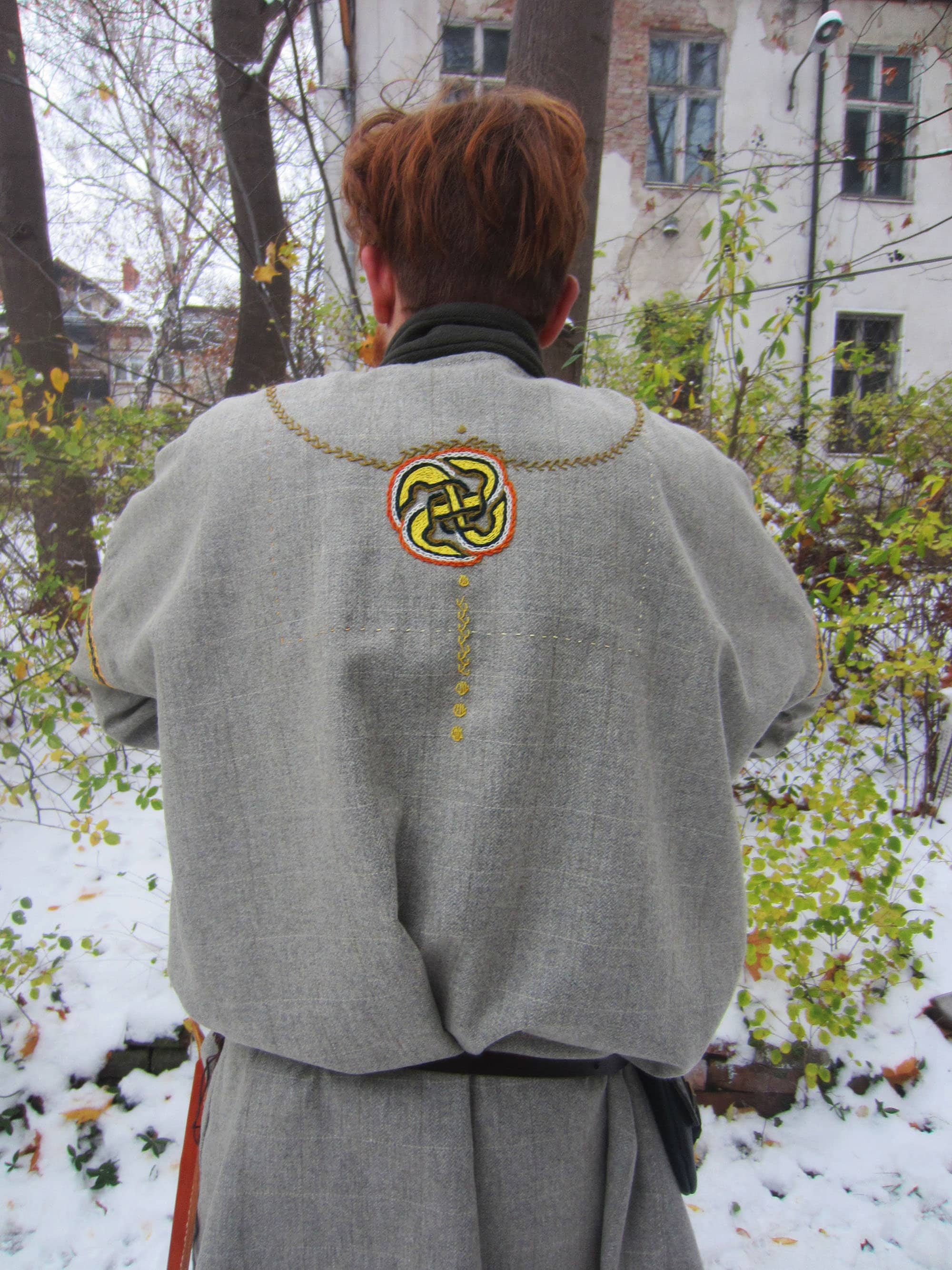 The Beautiful Woollen Tunic, 4 Horses of God Frey, Historical Pattern ...