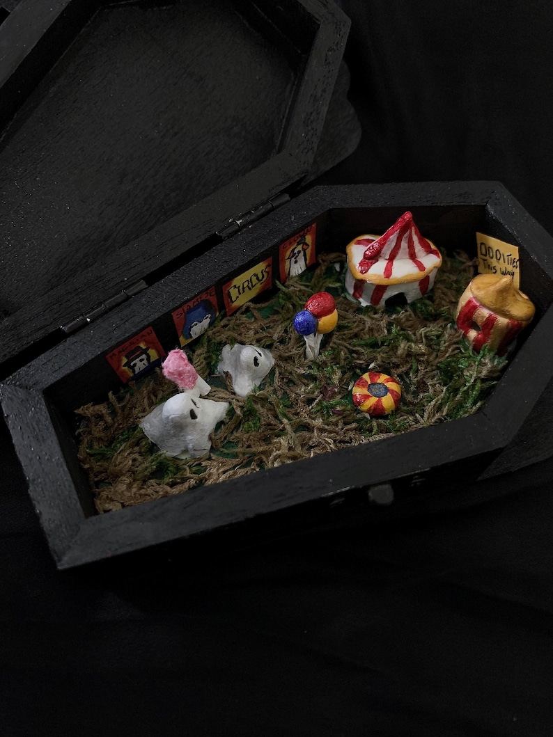 Mini Clay Ghost Circus Oddity - Etsy