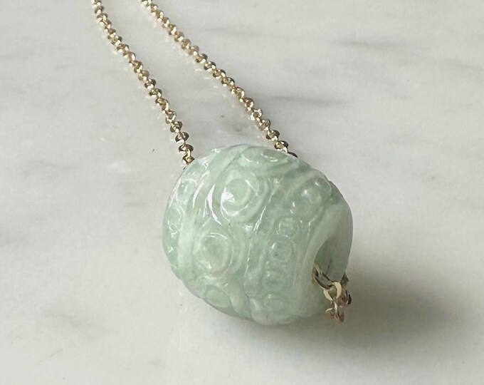 Certified Grade A Jadeite Antique Carved Jadeite Barrel Pendant / 14K ...