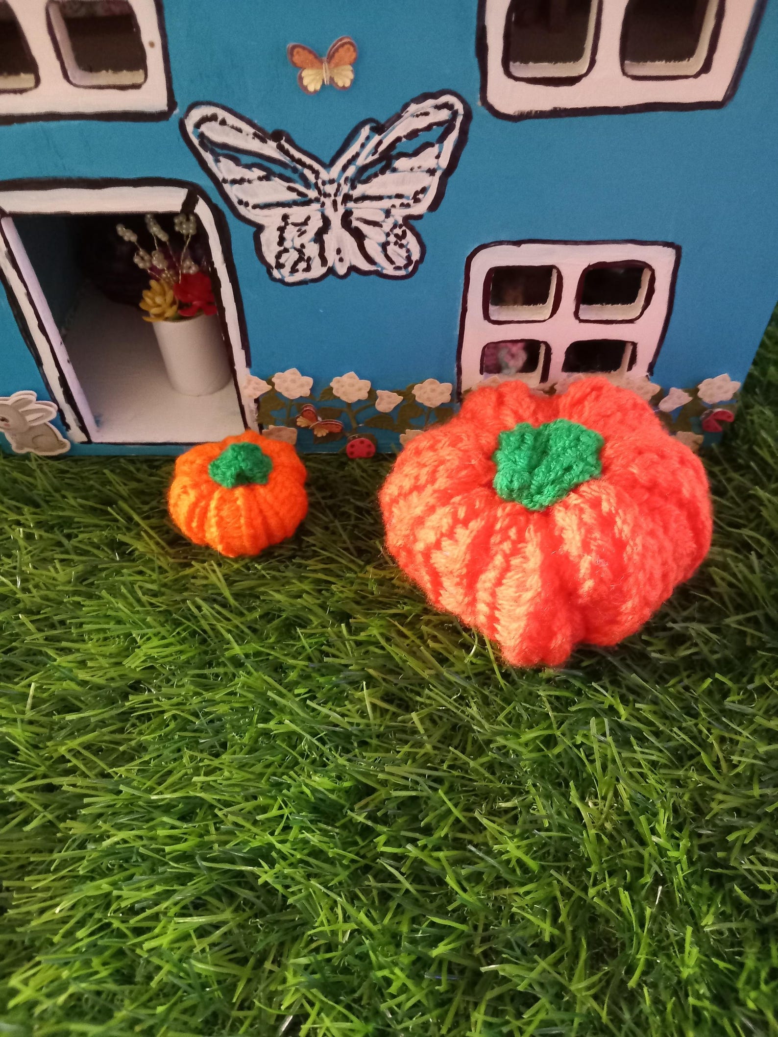 Loom Knit Pumpkin Pattern: Beginner Autumn Halloween Decor (PDF Pattern ...