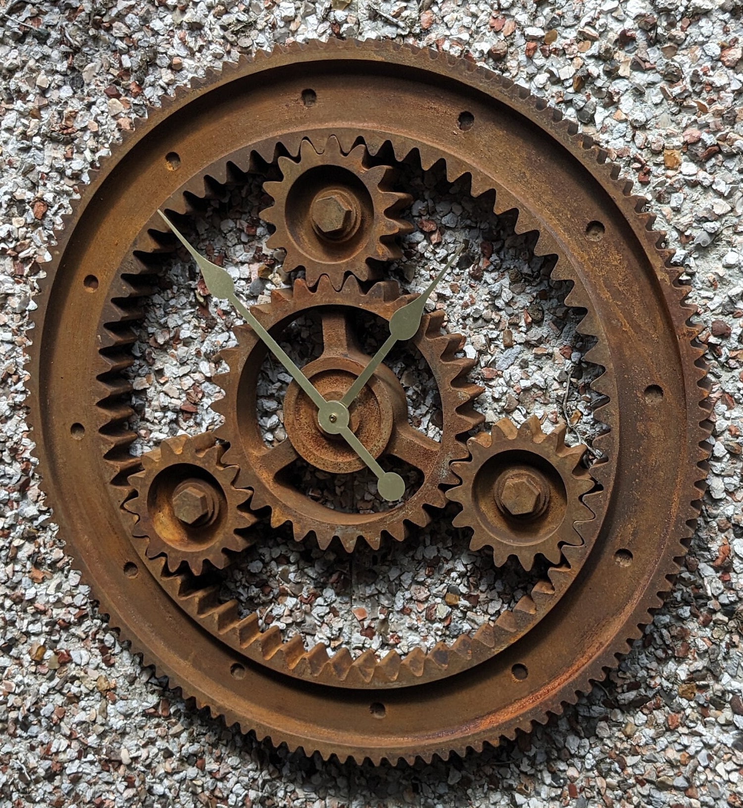 Big Rusting Gear Box Clock - Etsy