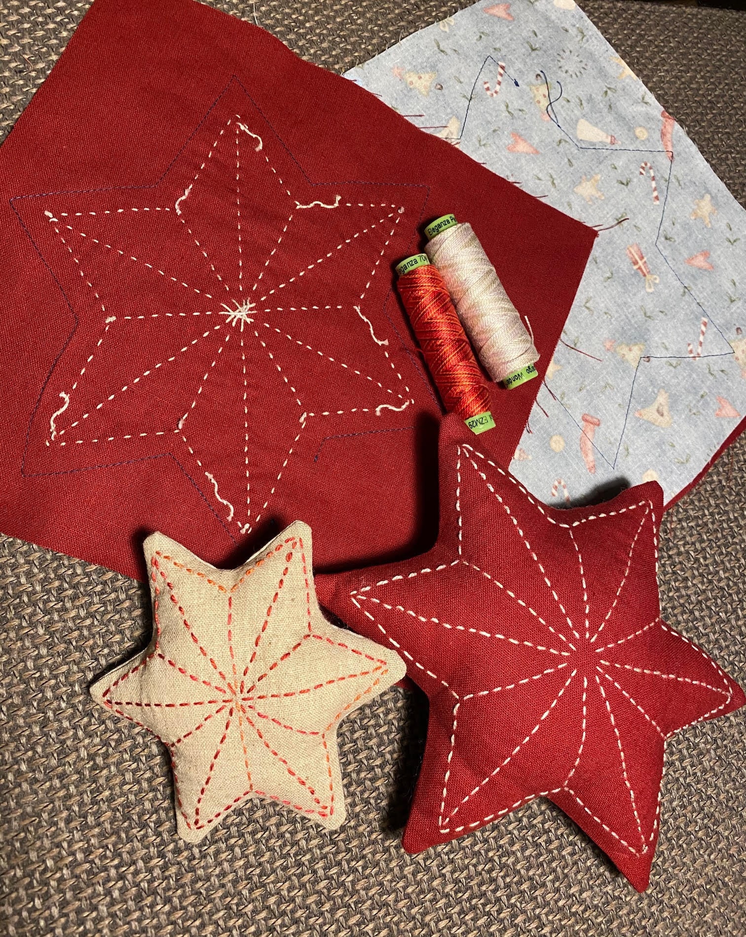 Sashiko Christmas Star Project for Mobile and Table Runner by Naumann ...