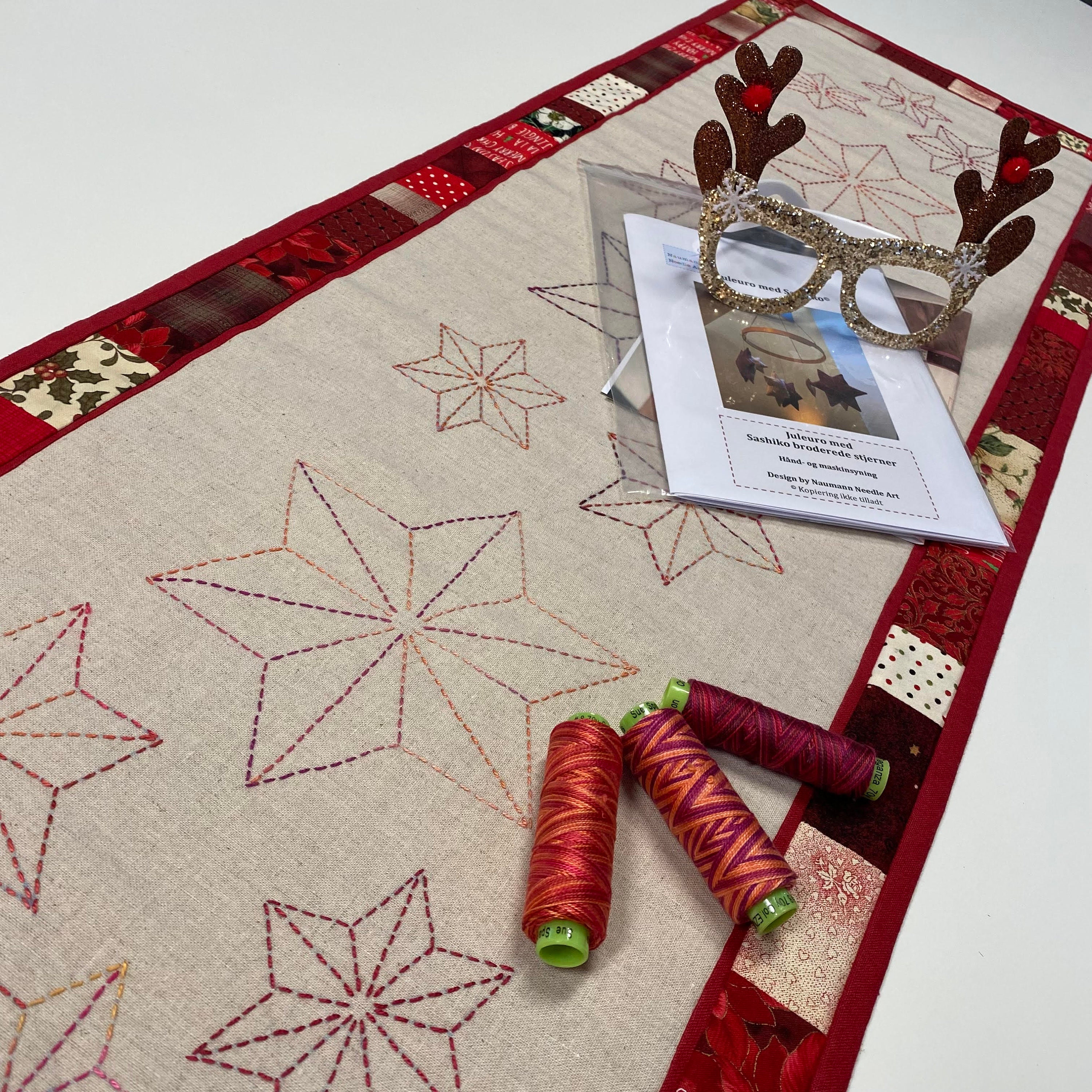 Sashiko Christmas Star Project for Mobile and Table Runner by Naumann ...