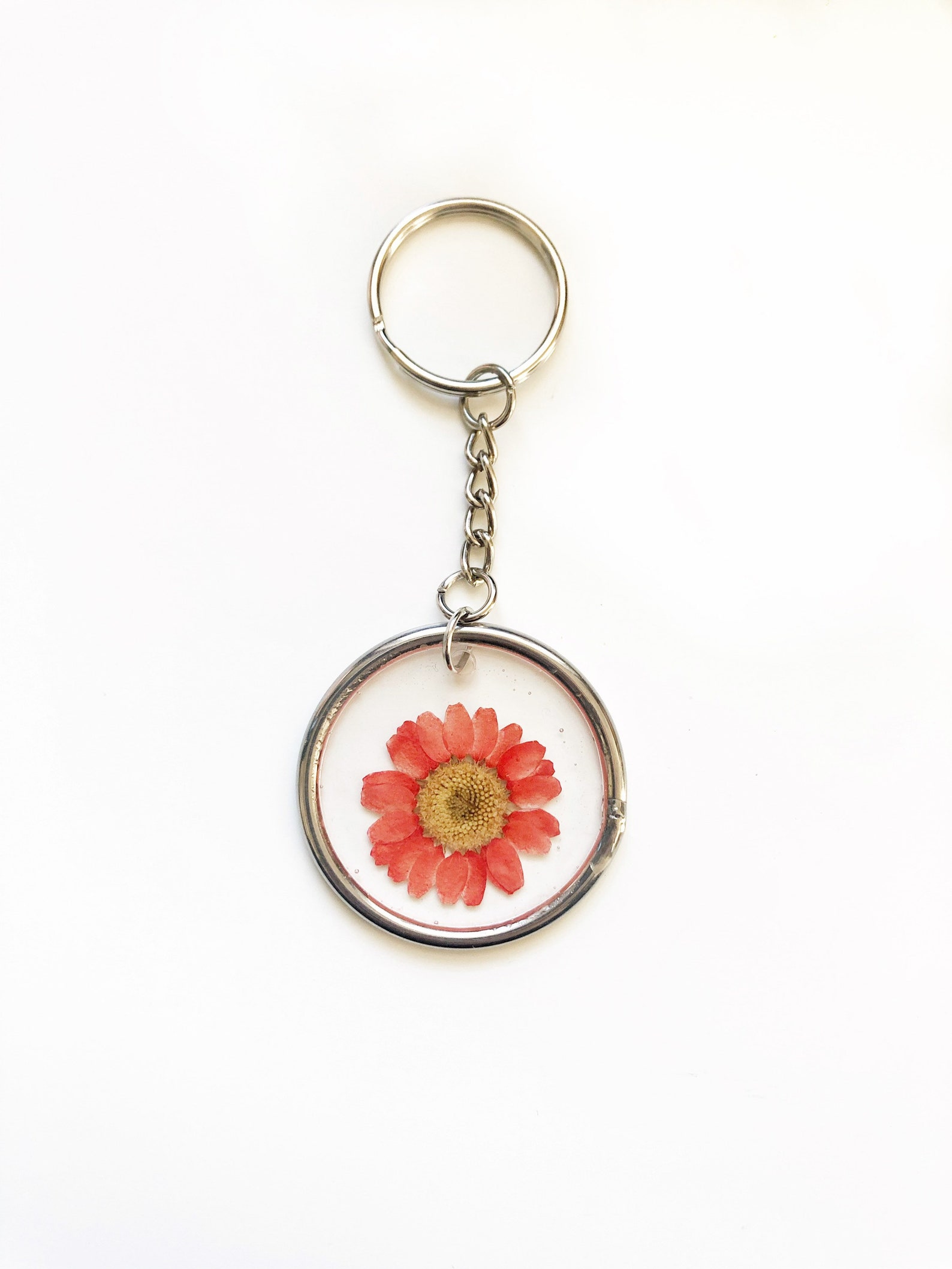 REAL FLOWER KEYCHAIN real pink daisy pressed flower keychain | Etsy