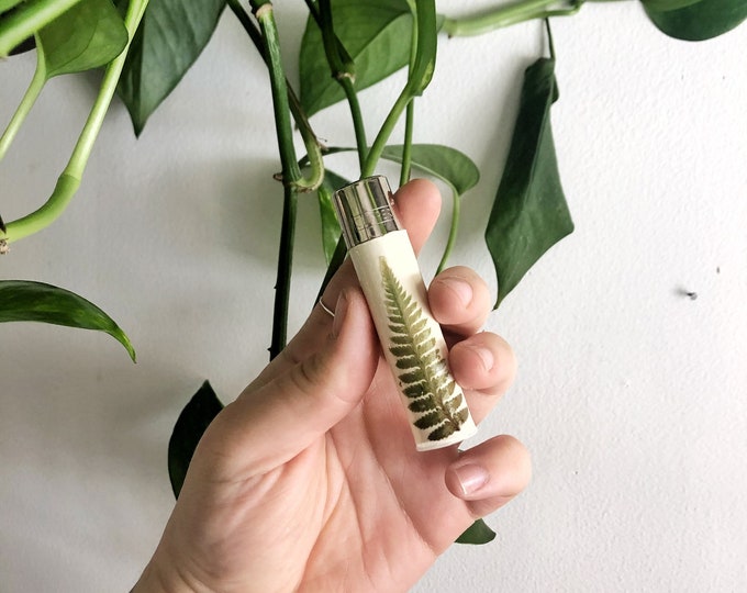 REAL FLOWER LIGHTER White With Real Pressed Fern Refillable - Etsy
