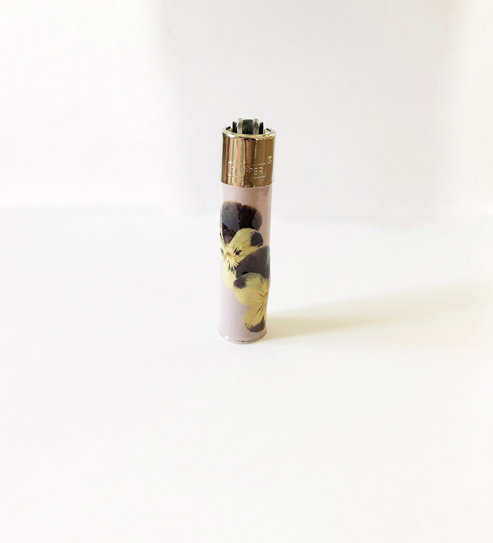 REAL FLOWER LIGHTER Purple Refillable Lighter With Real - Etsy