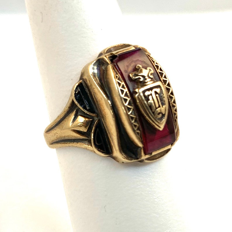1954 Class Ring in 10kt Gold with Synthetic Ruby | Etsy