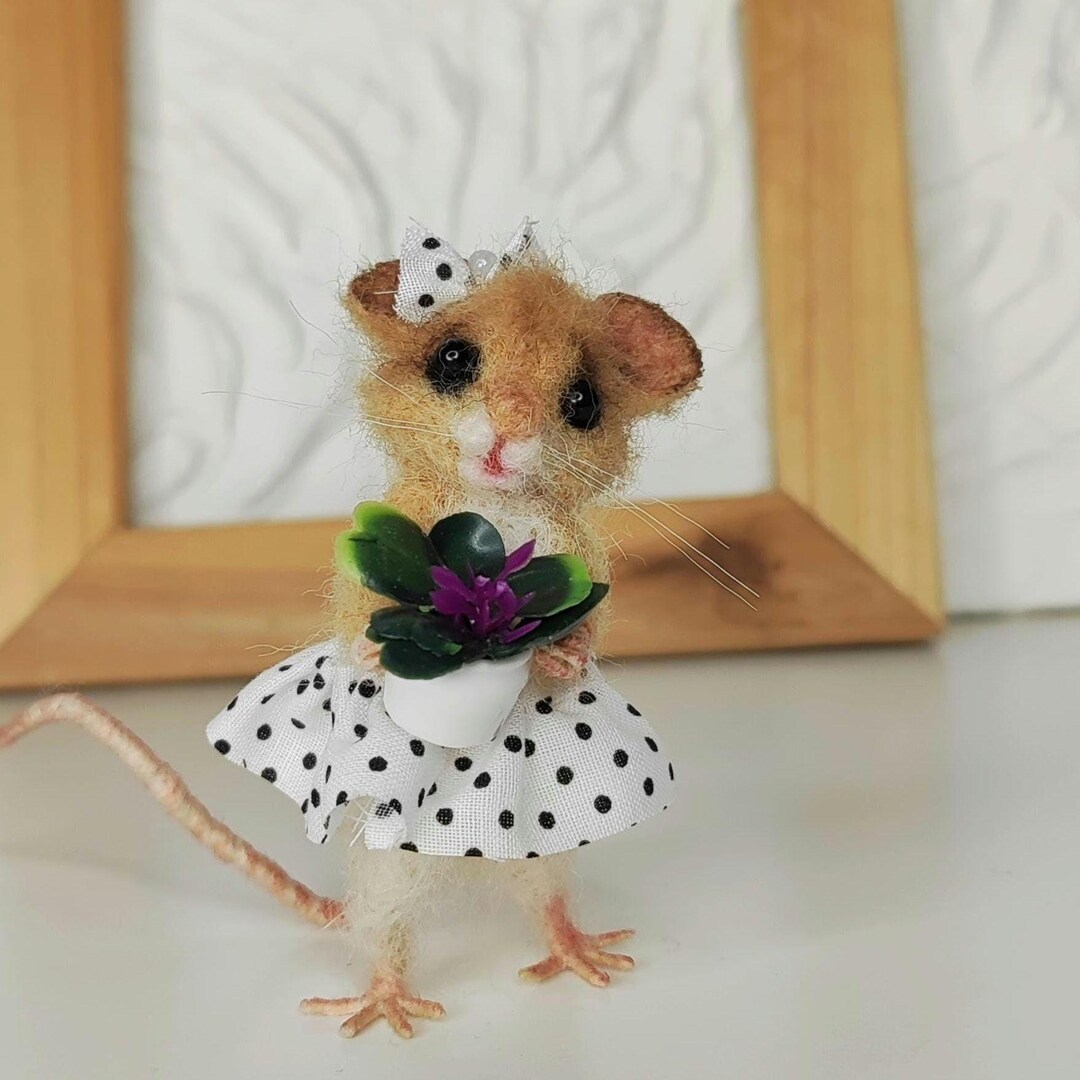 Needle Felted Mice, Mice With Gift, Woolen Mouse, Waldorf Animal ...