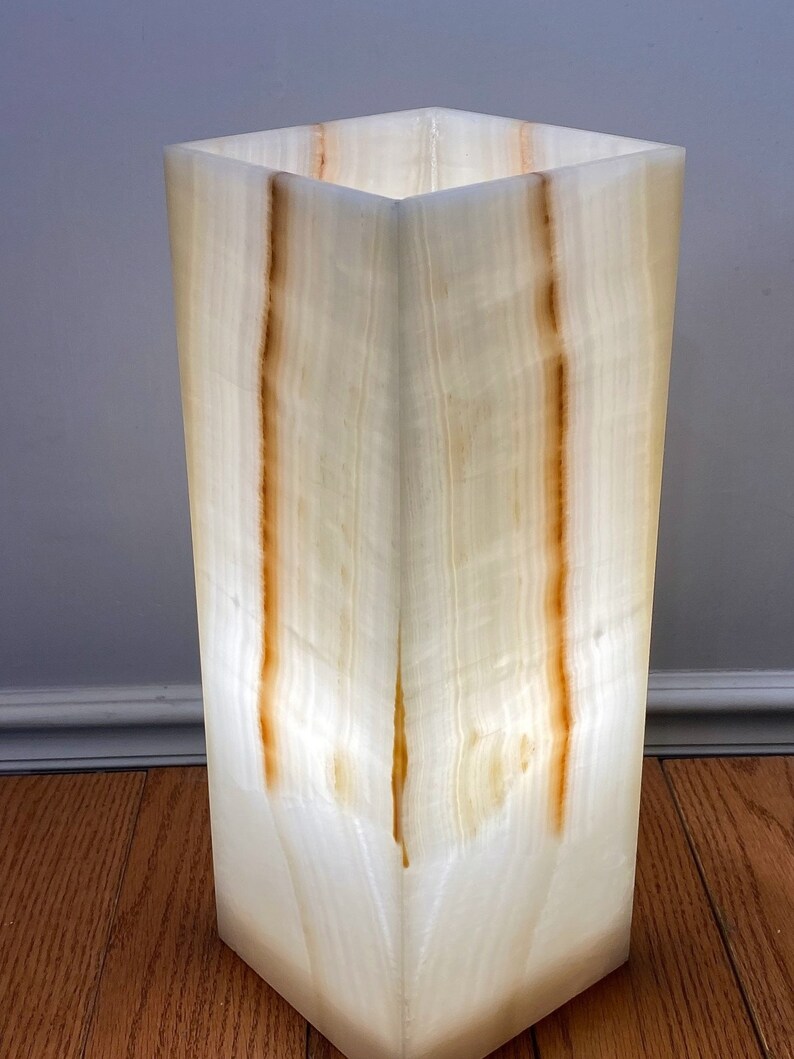 Stylish White Onyx Table Lamp With a Hint of Golden Natural Veins, 16 ...
