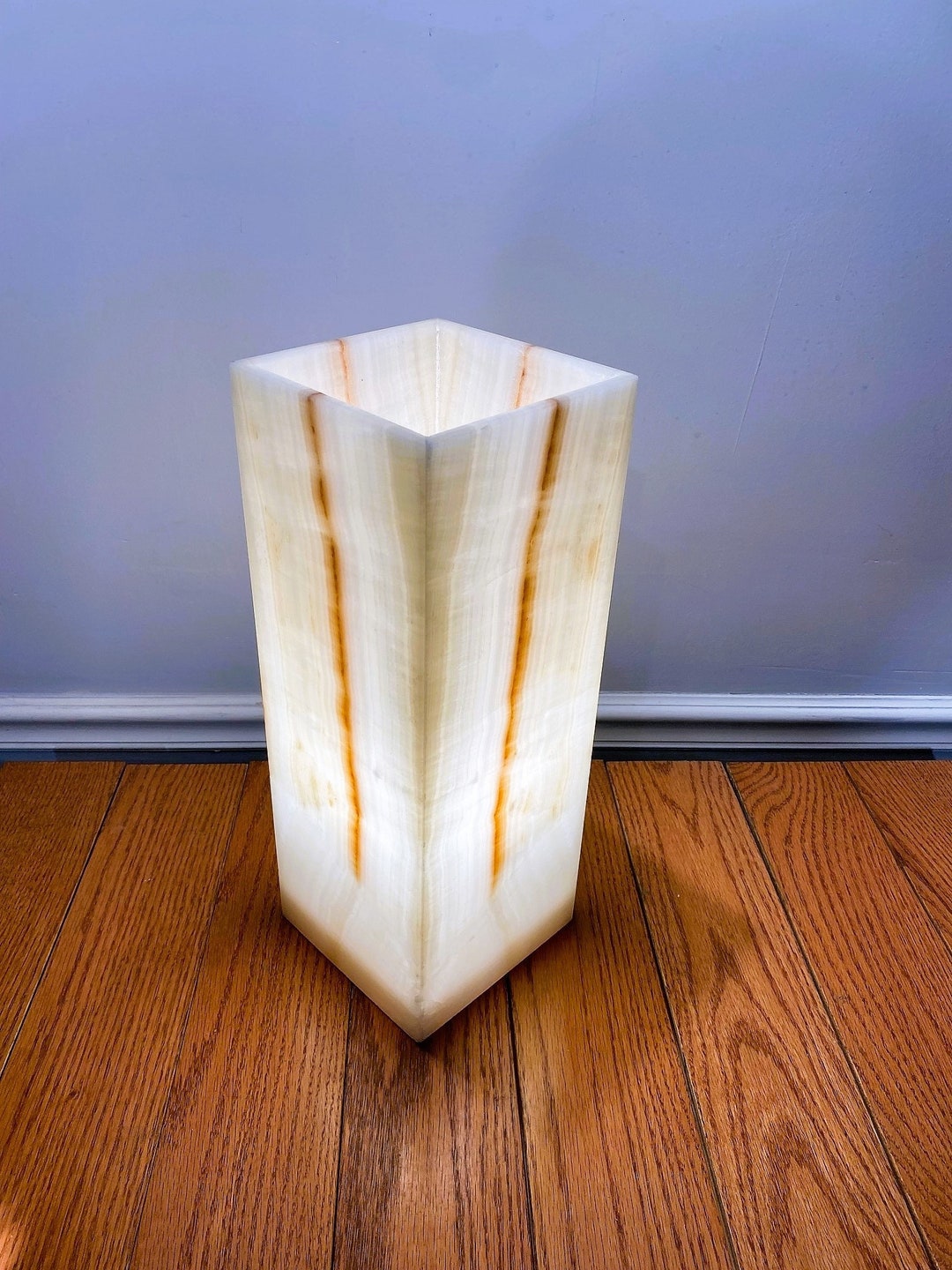 Stylish White Onyx Table Lamp With a Hint of Golden Natural Veins, 16 ...