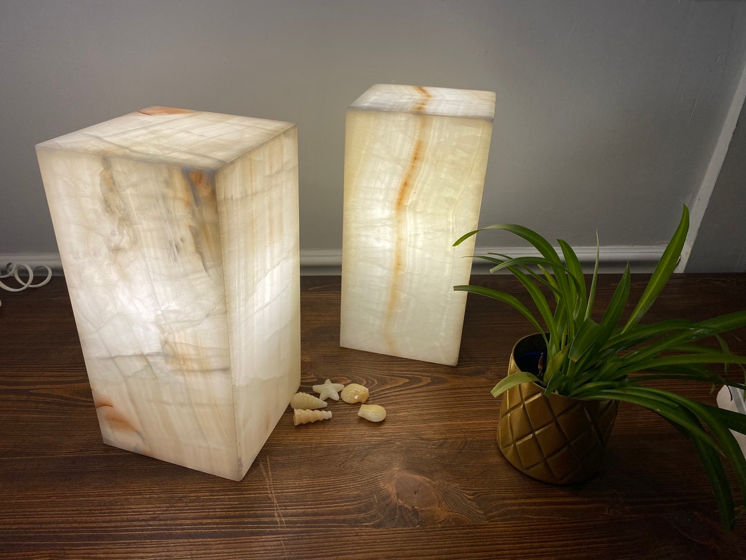 Bright Onyx Table Lamp - 12", 14" & 16" - A Cube of Light - Etsy